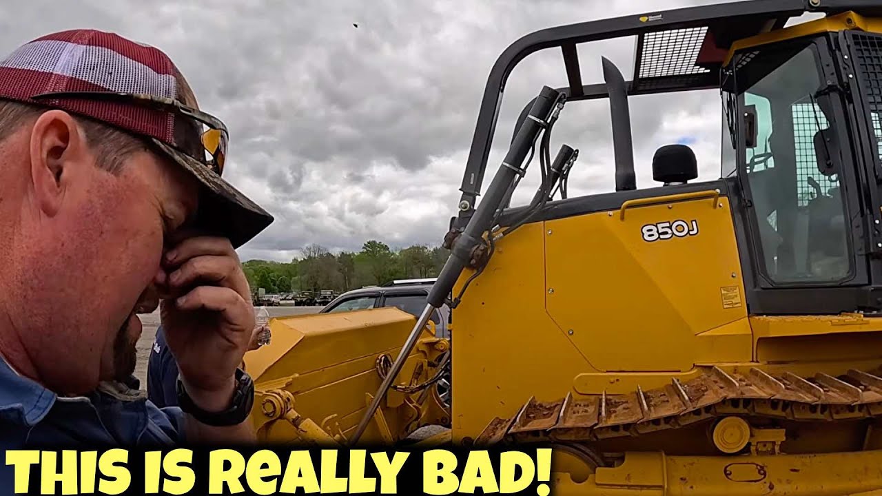 John Deere 850J: Repairing a transmission nightmare