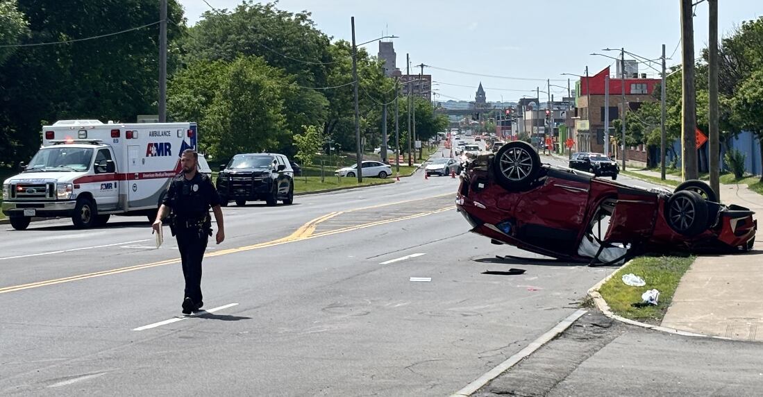 Car slams into city building in Syracuse after three-vehicle crash