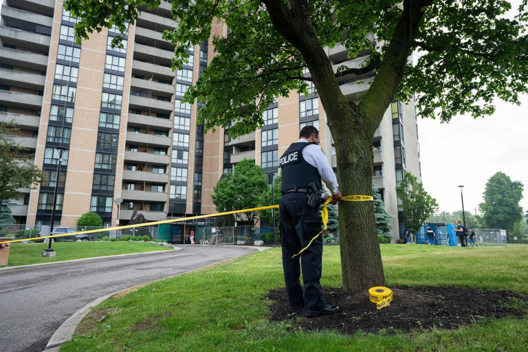 Toronto cop killed while executing warrant in probe tied to US ...