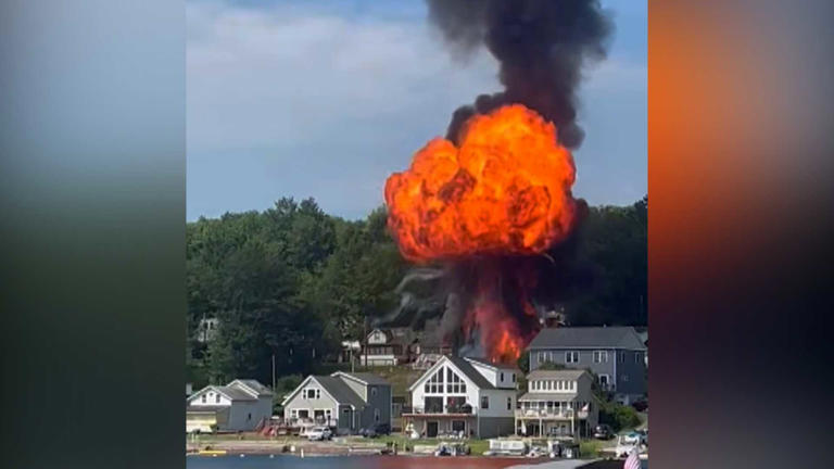 Massive explosion rocks Pennsylvania community, injuring 3 and causing ...