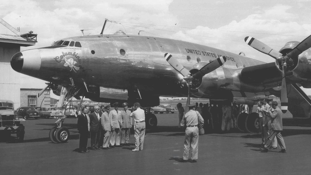 Evolution of presidential aircraft
