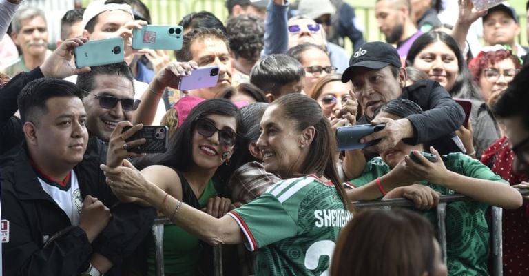 Claudia Sheinbaum y Brugada ven la inauguración del Mundial 2026 desde ...