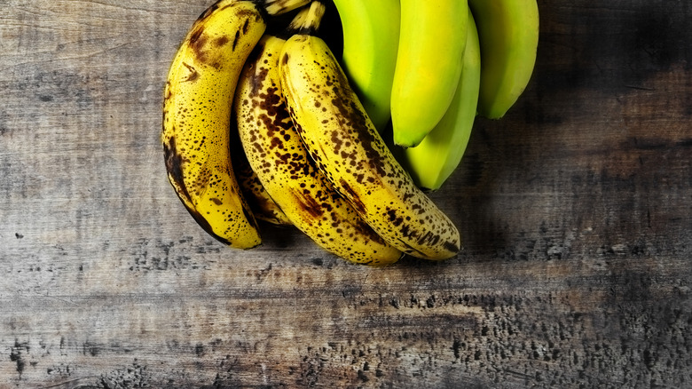 The biggest red flag to avoid when picking out bananas