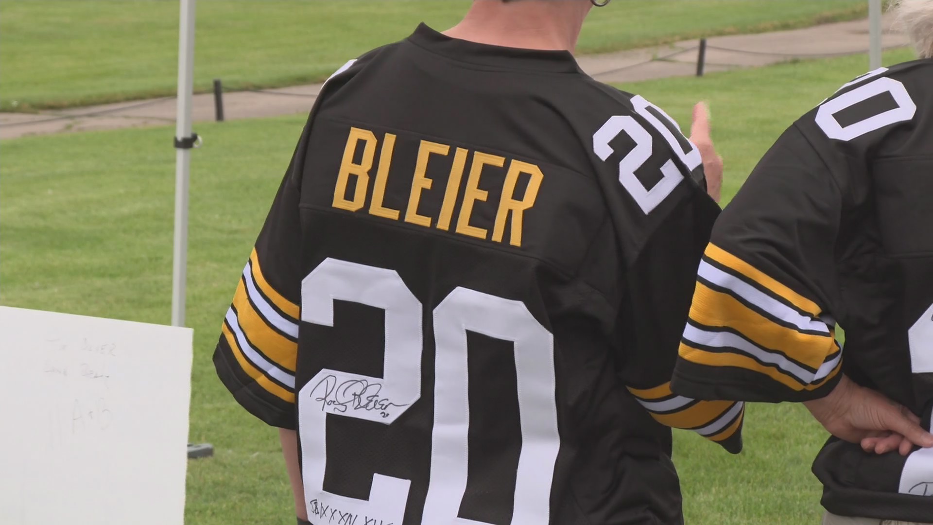 Rocky Bleier Gold Classic aids Wisconsin's Veterans Village
