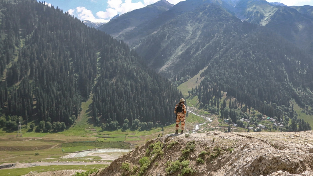 Gadkari unveils ₹12,000 cr Katra–Srinagar high-speed corridor plan