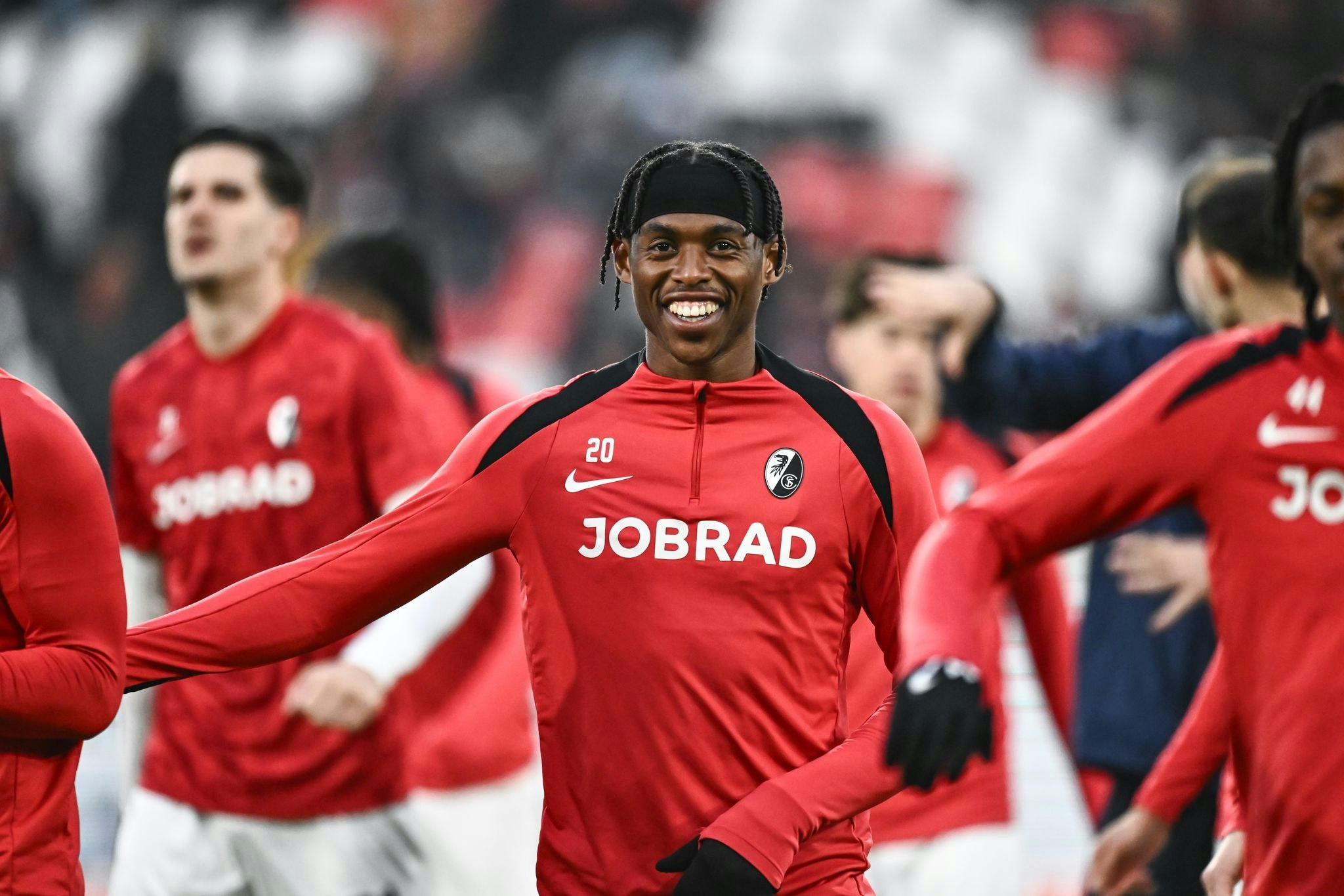 Schalke holt neuen Stürmer: Junior Adamu kommt vom SC Freiburg und ...