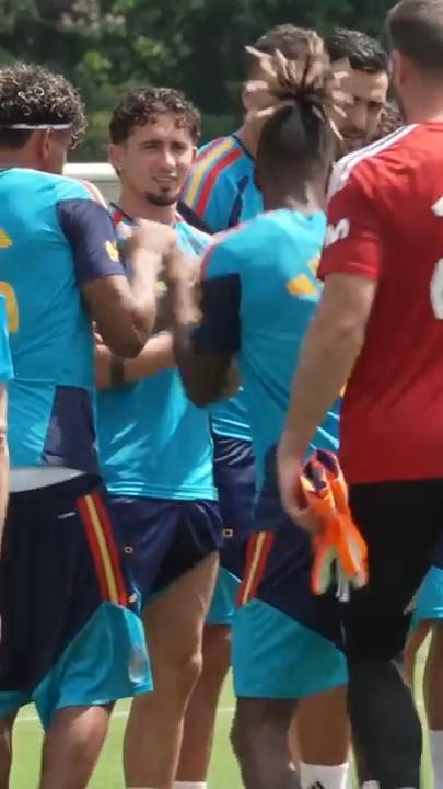 Yamal and Williams run gauntlet to celebrate resuming training with Spain