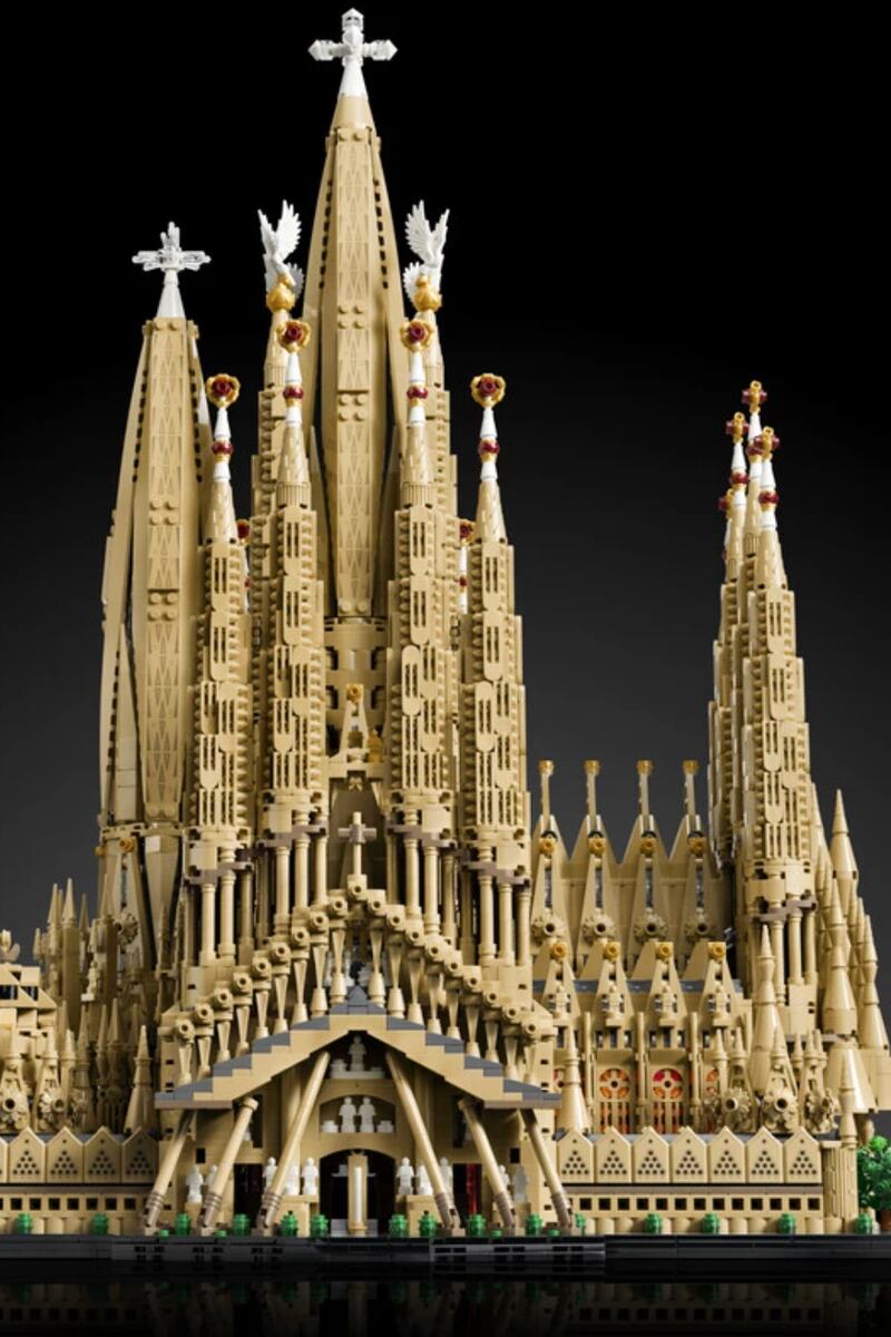 LEGO rompe todos los récords: lanza el set más grande de su historia ...