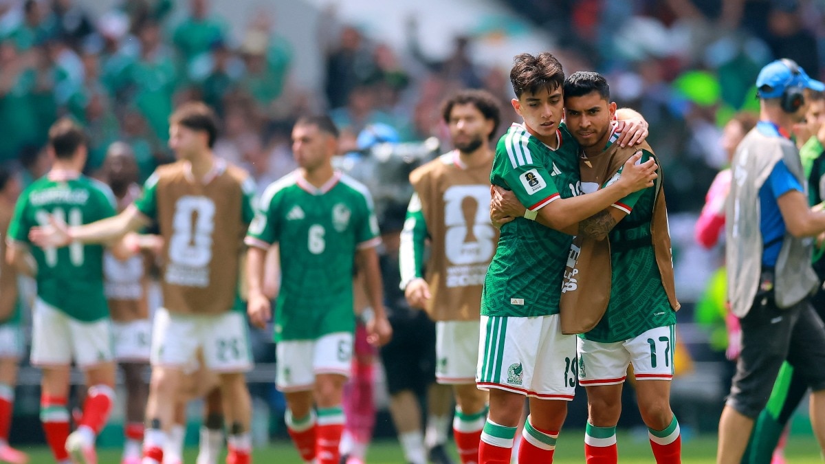 Who is Gilberto Mora? Mexico wonderkid breaks 96-year World Cup record ...