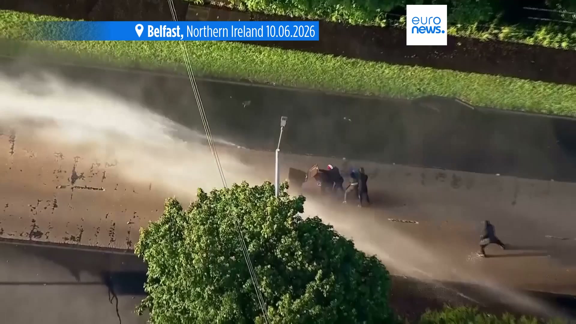 Police fire water cannon at demonstrators as Belfast anti-immigration ...