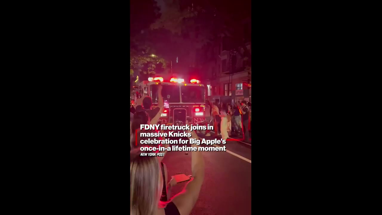 FDNY firetruck joins in massive Knicks celebration