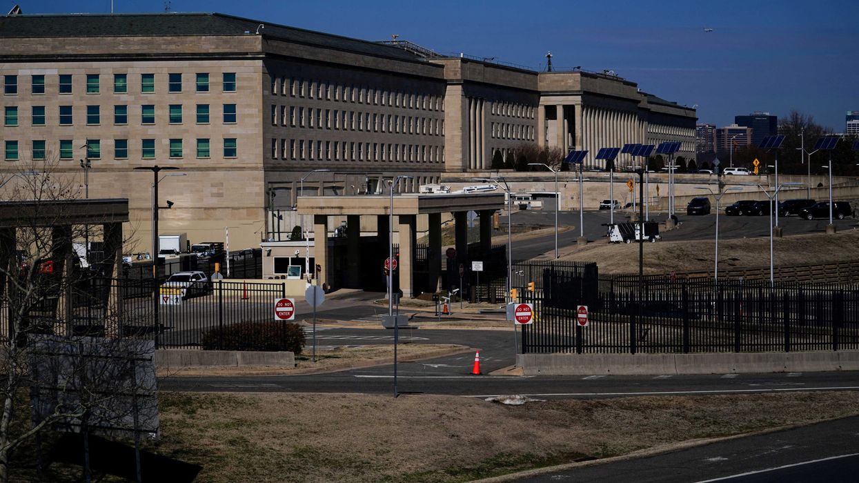Hazmat teams swarm Pentagon over potential air quality issue