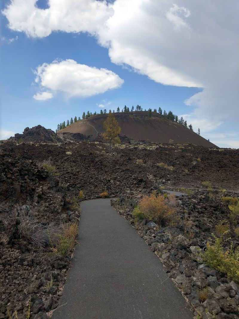 This 7,000-year-old Oregon volcano stands 500-feet tall and sits at the ...
