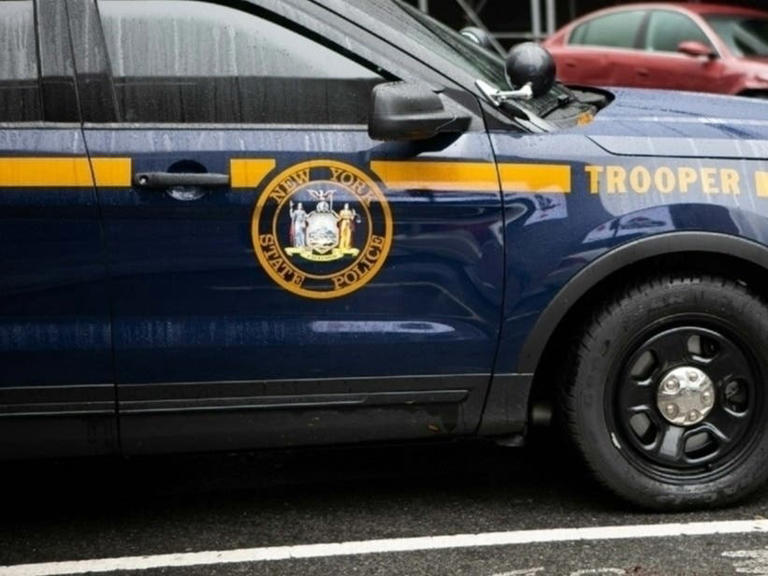 Driver arrested for felony DWI after he rear-ended another car before ...