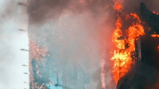 Tracy fire: Videos show scary blaze at Medline warehouse as evacuations ...
