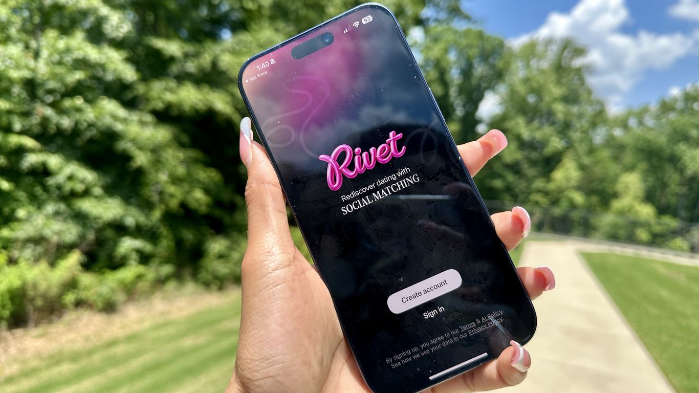 Charlotte dating app lets friends and strangers play matchmaker