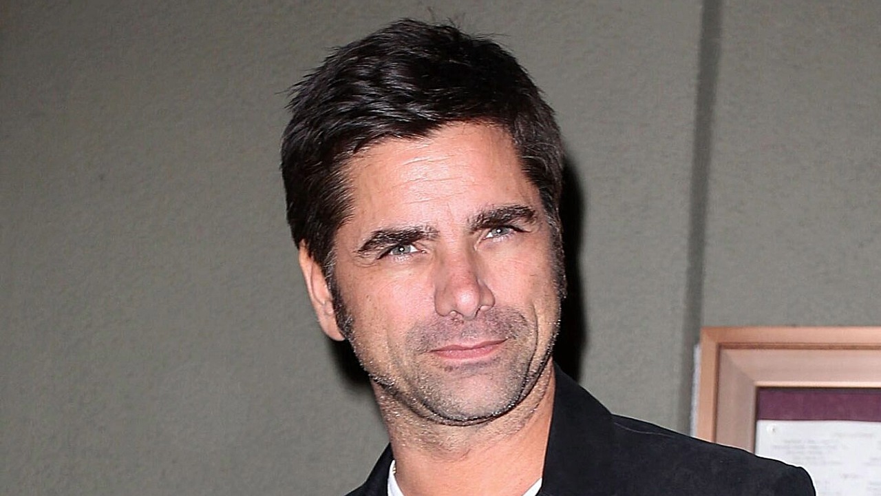 John Stamos reveals he went to Michael Jackson’s plastic surgeon for a ...