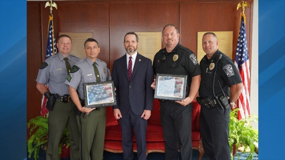 Officers awarded Hometown Hero award for Grand Blanc shooting response