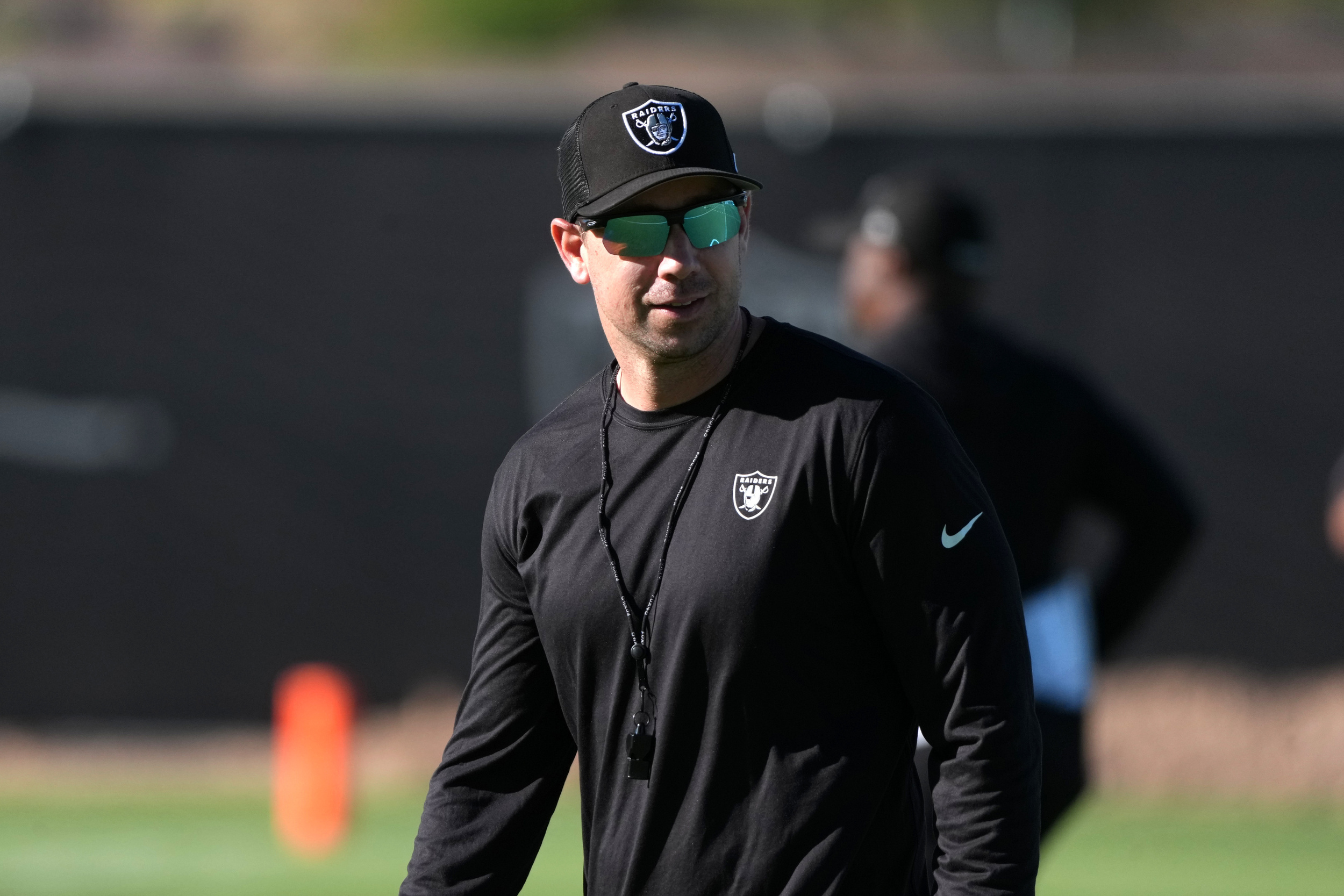 Klint Kubiak may have given new hint about Raiders' Kirk Cousins ...