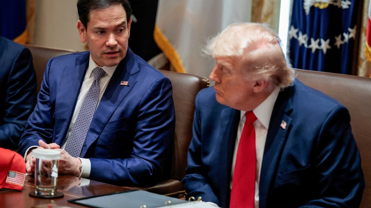 'Knives are out' as 'angry and insular mood' grips Trump White House ...