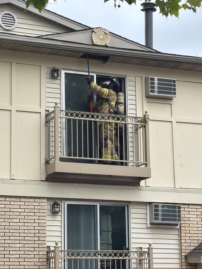24 residents displaced from Iowa City apartments due to lightning strike