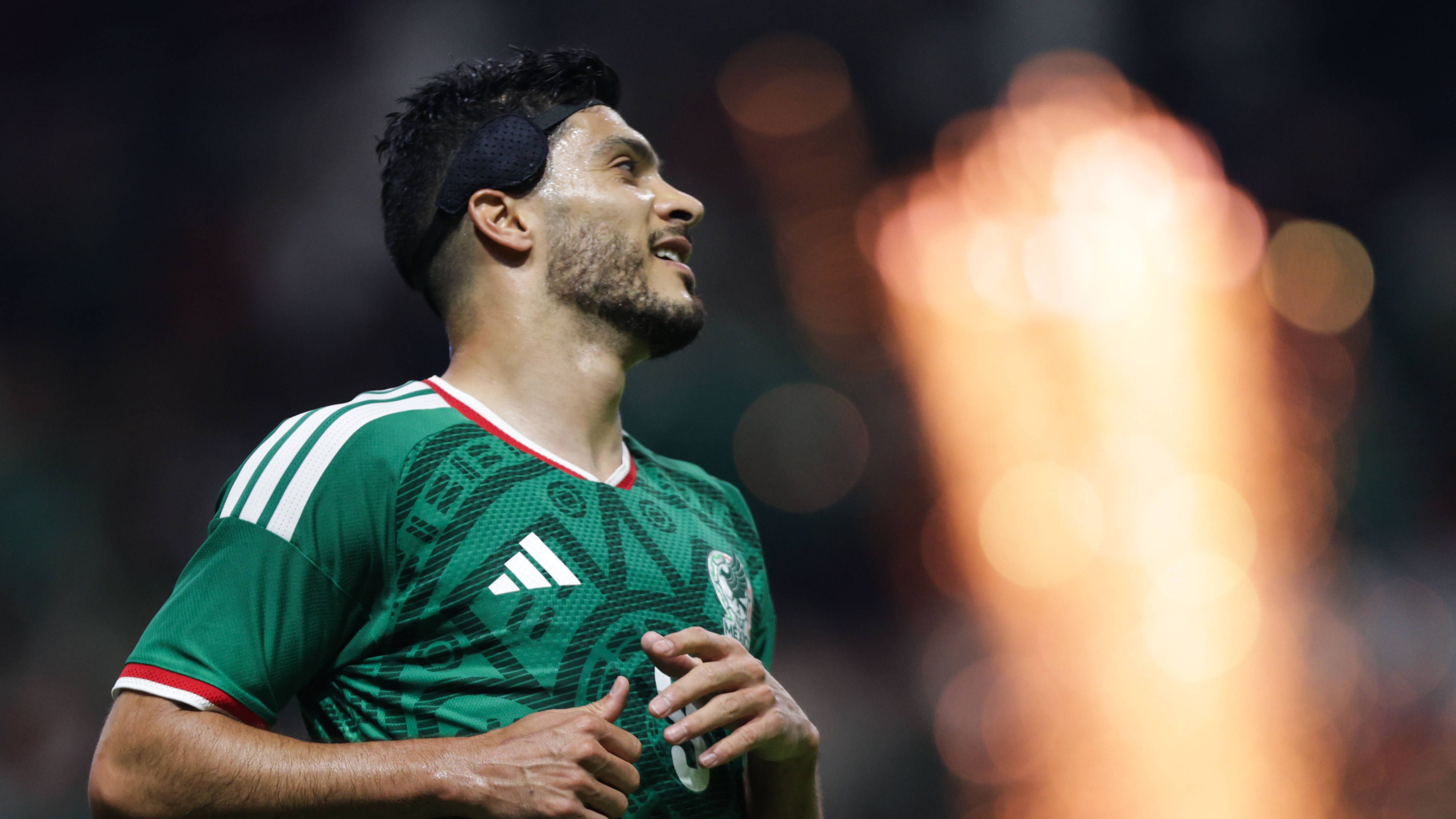 Dit is waarom Mexico-spits Raúl Jiménez met een speciale hoofdband speelt