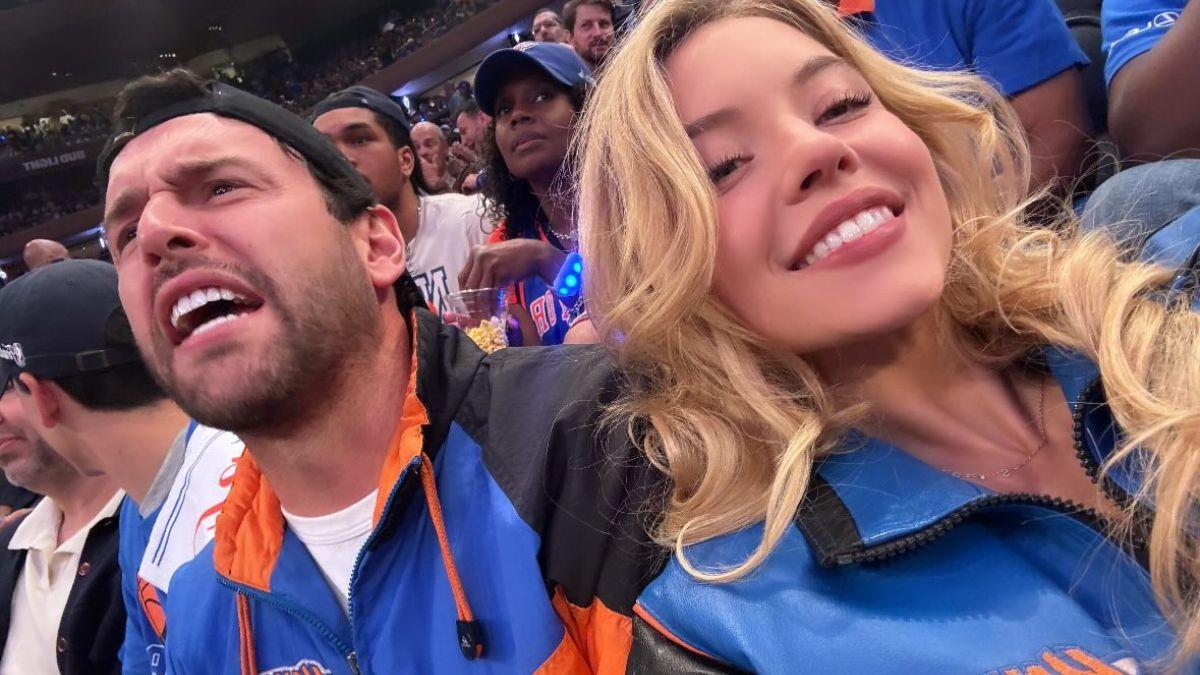 Sydney Sweeney and Scooter Braun pack on the PDA at Knicks game as he ...