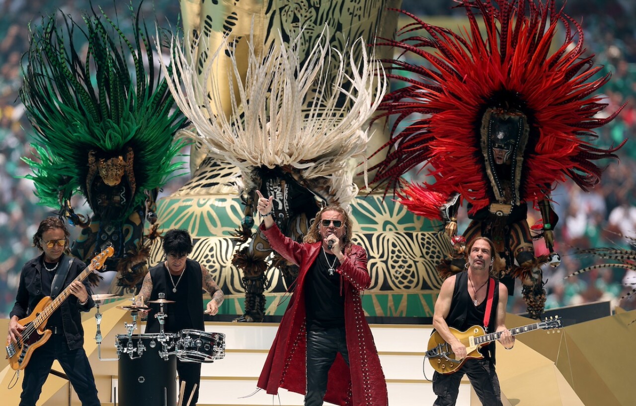 Shakira, Maná, Lila Downs y Los Ángeles Azules encienden la ...