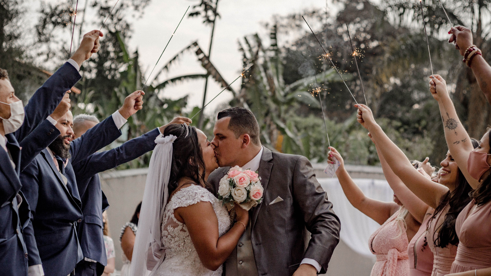 10 countries with the lowest marriage rates & 10 with the highest