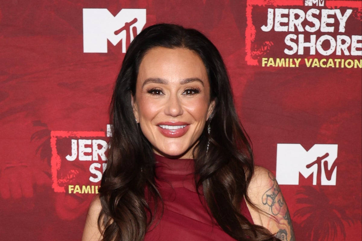 Jersey Shore star slams trolls who say she looks 'deathly sick'