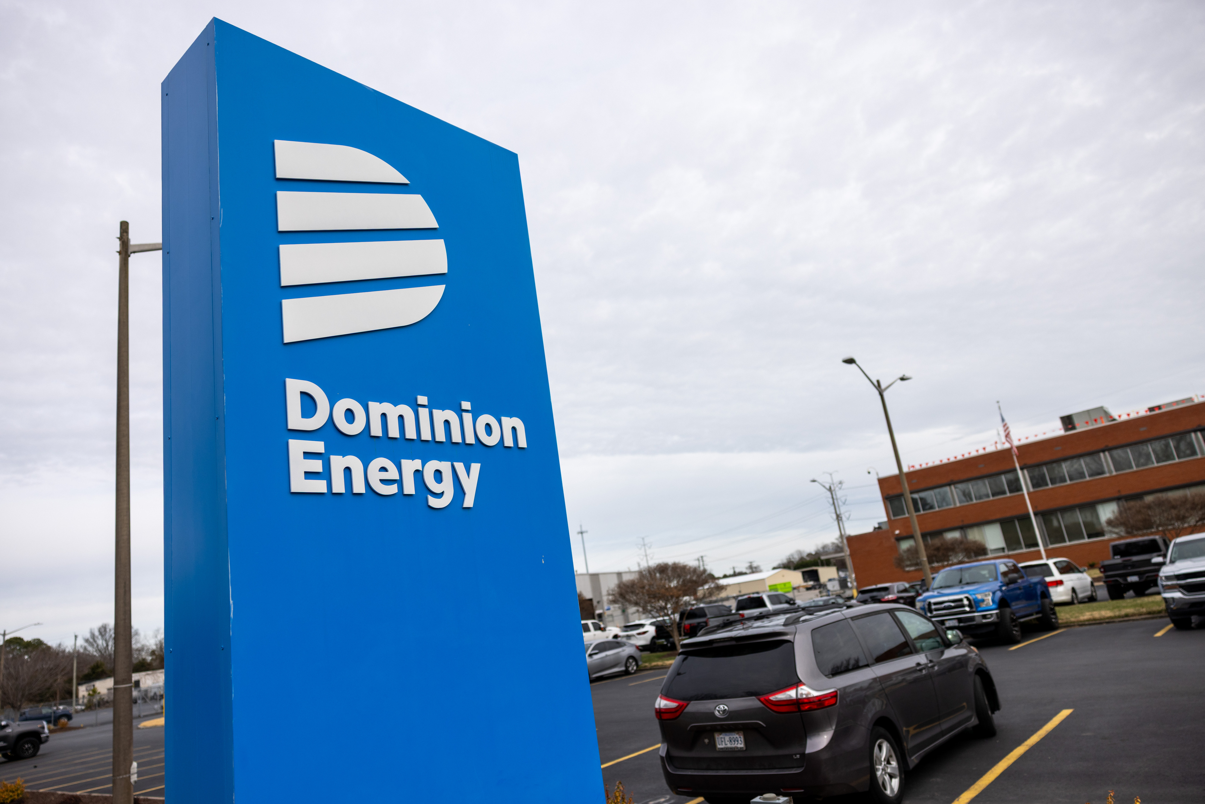 Dominion to buy land for North Carolina offshore wind project