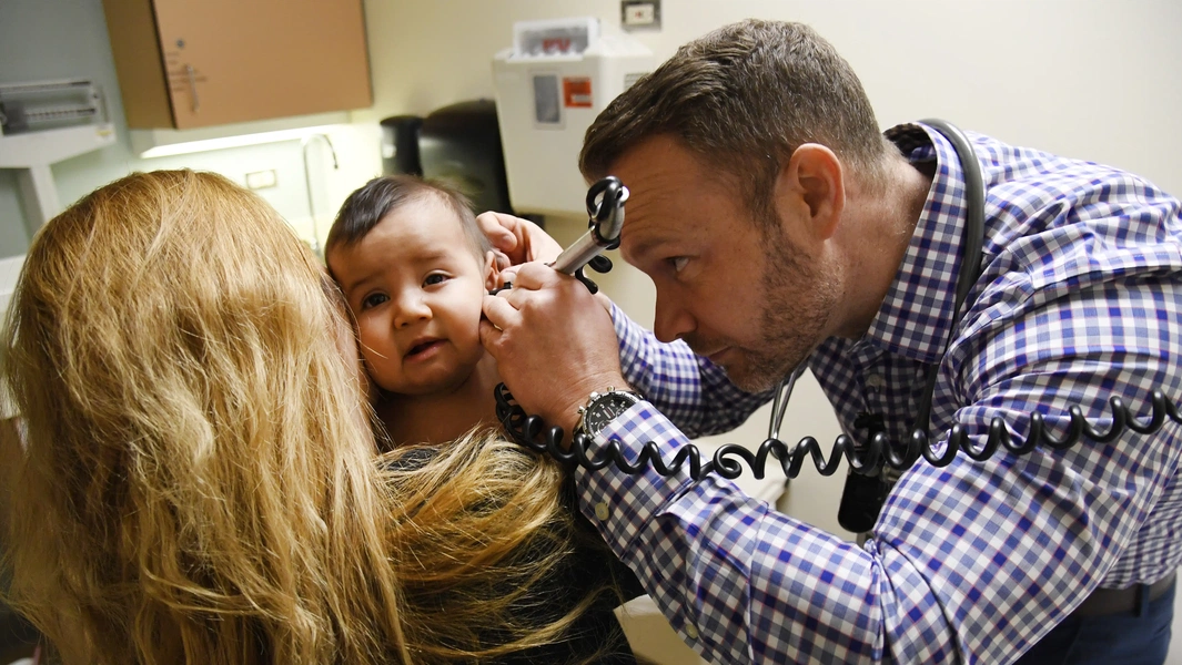 8 causes of clogged ears and relief methods