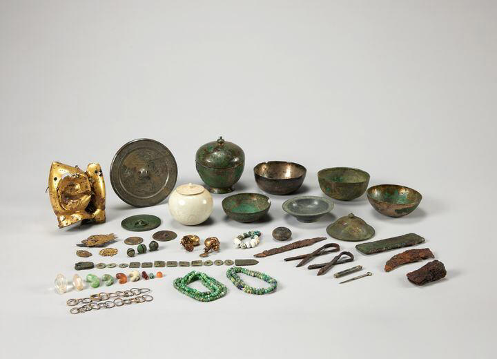 Hwangnyongsa Pagoda's golden reliquaries revealed after 1,300 years