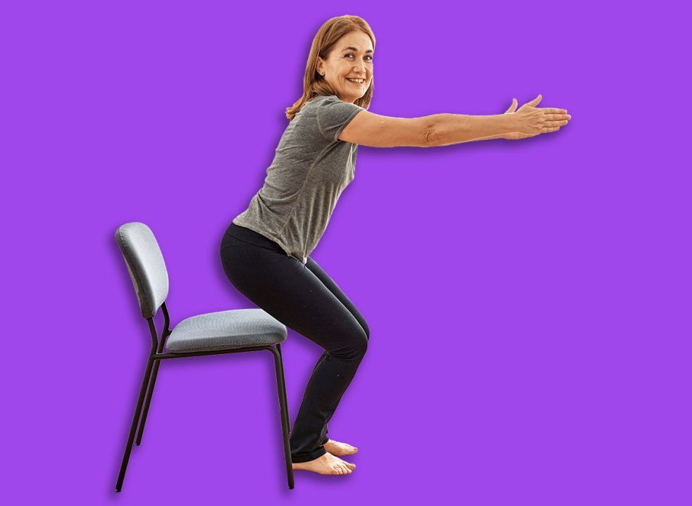 I'm a trainer and these are the 4 chair exercises adults over 60 need ...