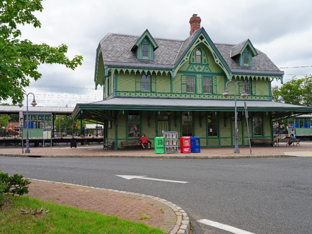New development in the works by Red Bank train station