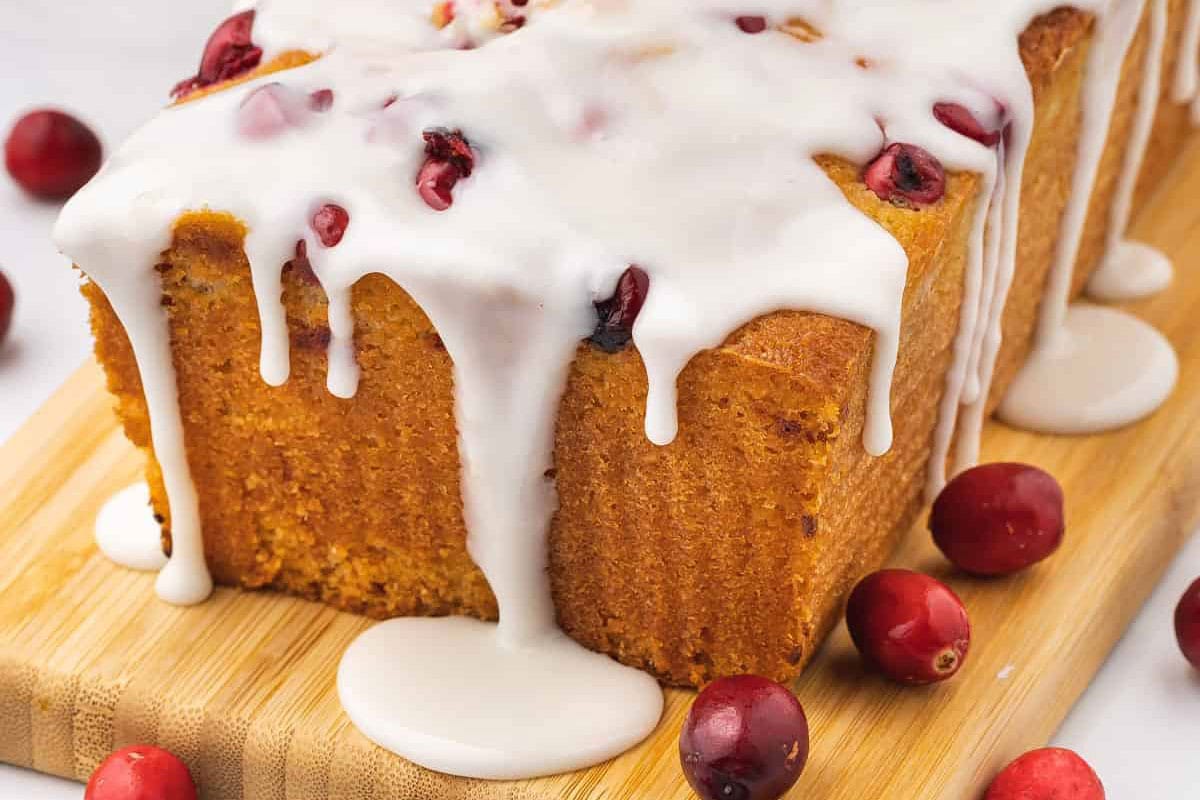 21 moist, flavorful loaf cakes perfect for breakfast or dessert