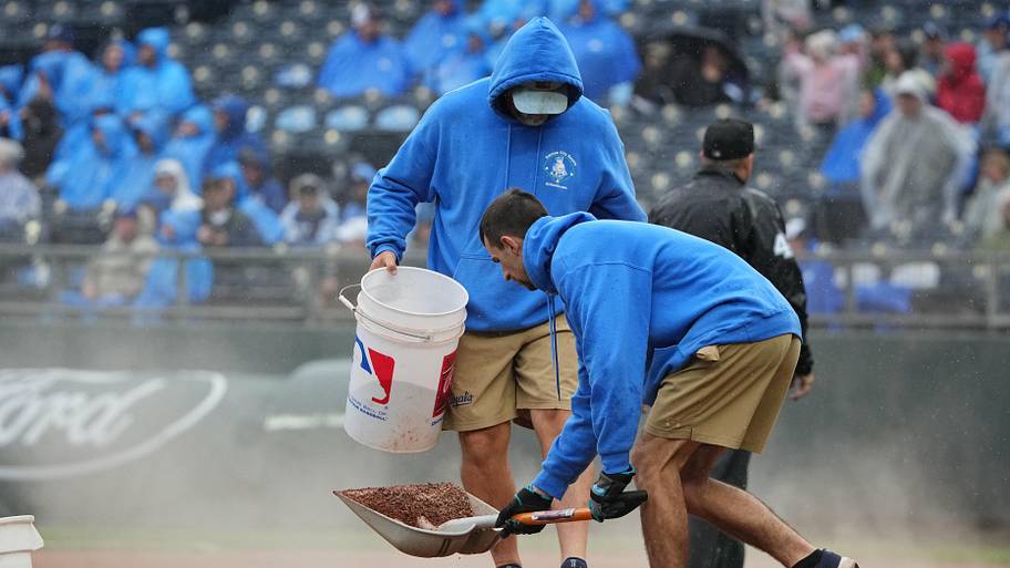 Royals vs. Rangers rain delay, June 11: Updates, start time, full details