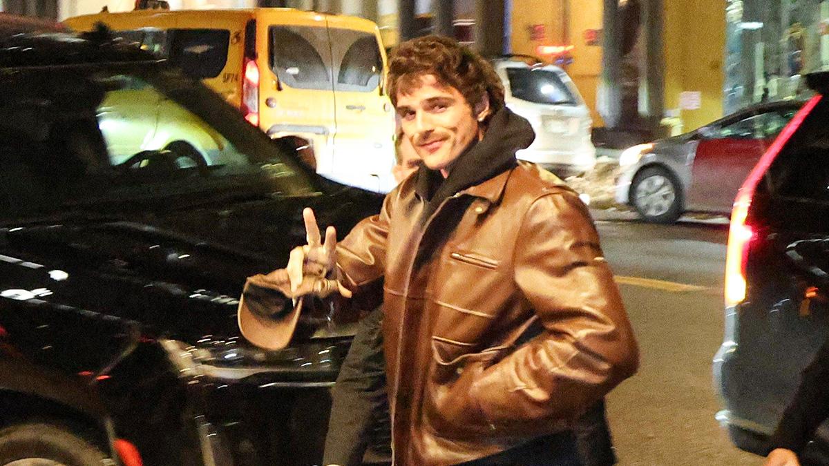 Jacob Elordi snaps at fan during tense encounter while eating out in ...