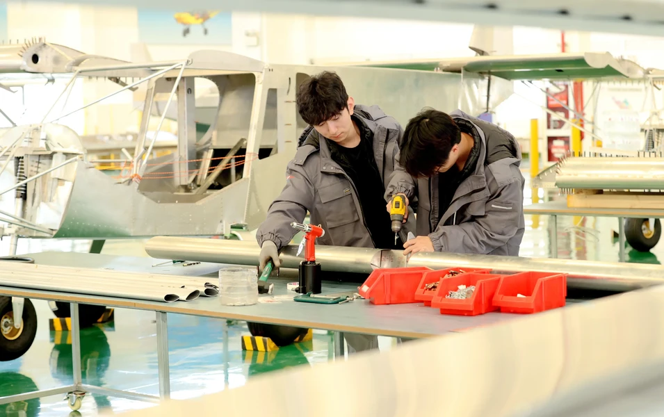 Aerospace engineering leads salary rankings amid shifting job market