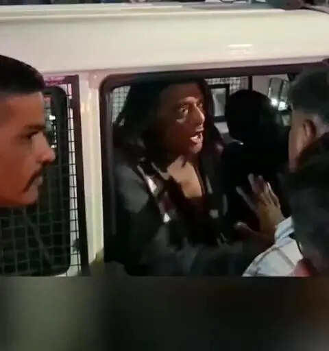 Murder convict Montu Namdar booked for abusing cops in Ahmedabad