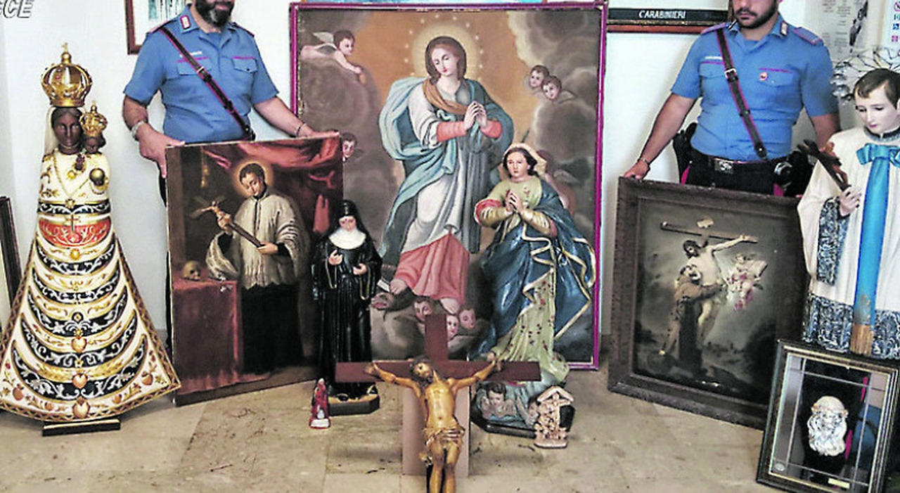 Dipinti statue e oggetti sacri rubati nelle chiese del Salento ...