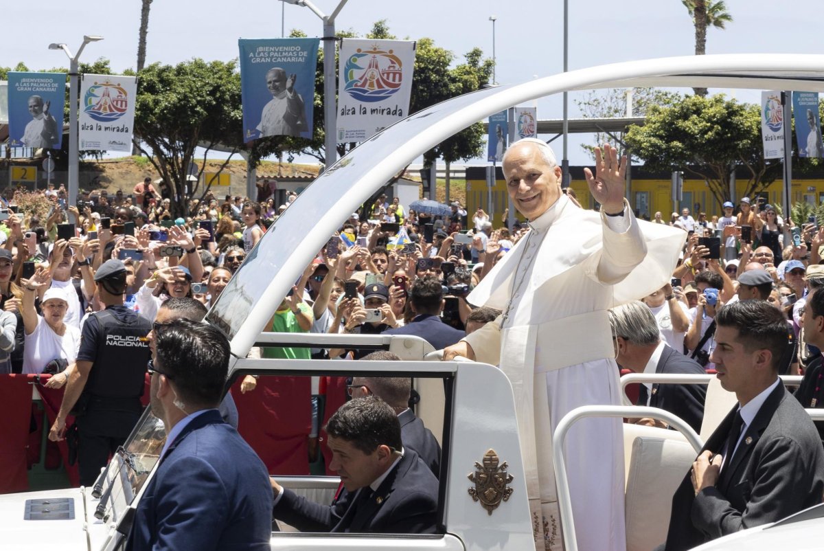 Pope Leo visits Canary Islands; meets with immigrants, aid workers