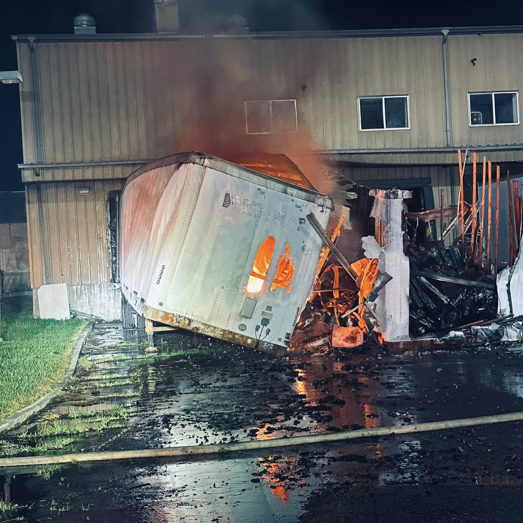 Lithium batteries catch fire, burn building in north Georgia