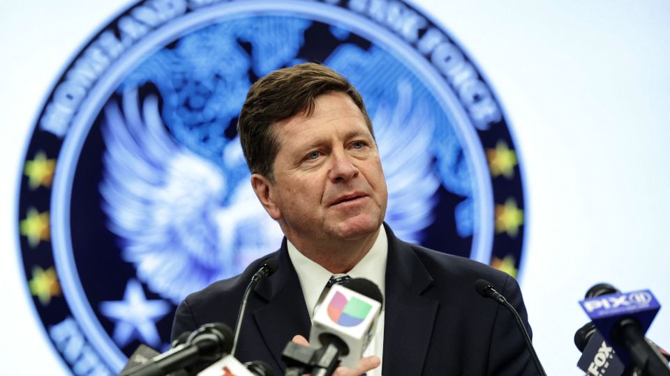 Trump nominates Jay Clayton to top intelligence post amid uproar over ...