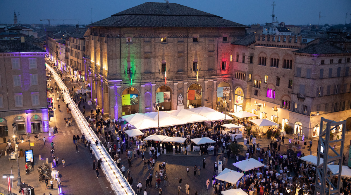 Cena dei Mille: la tavolata che celebra la Parma Food Valley
