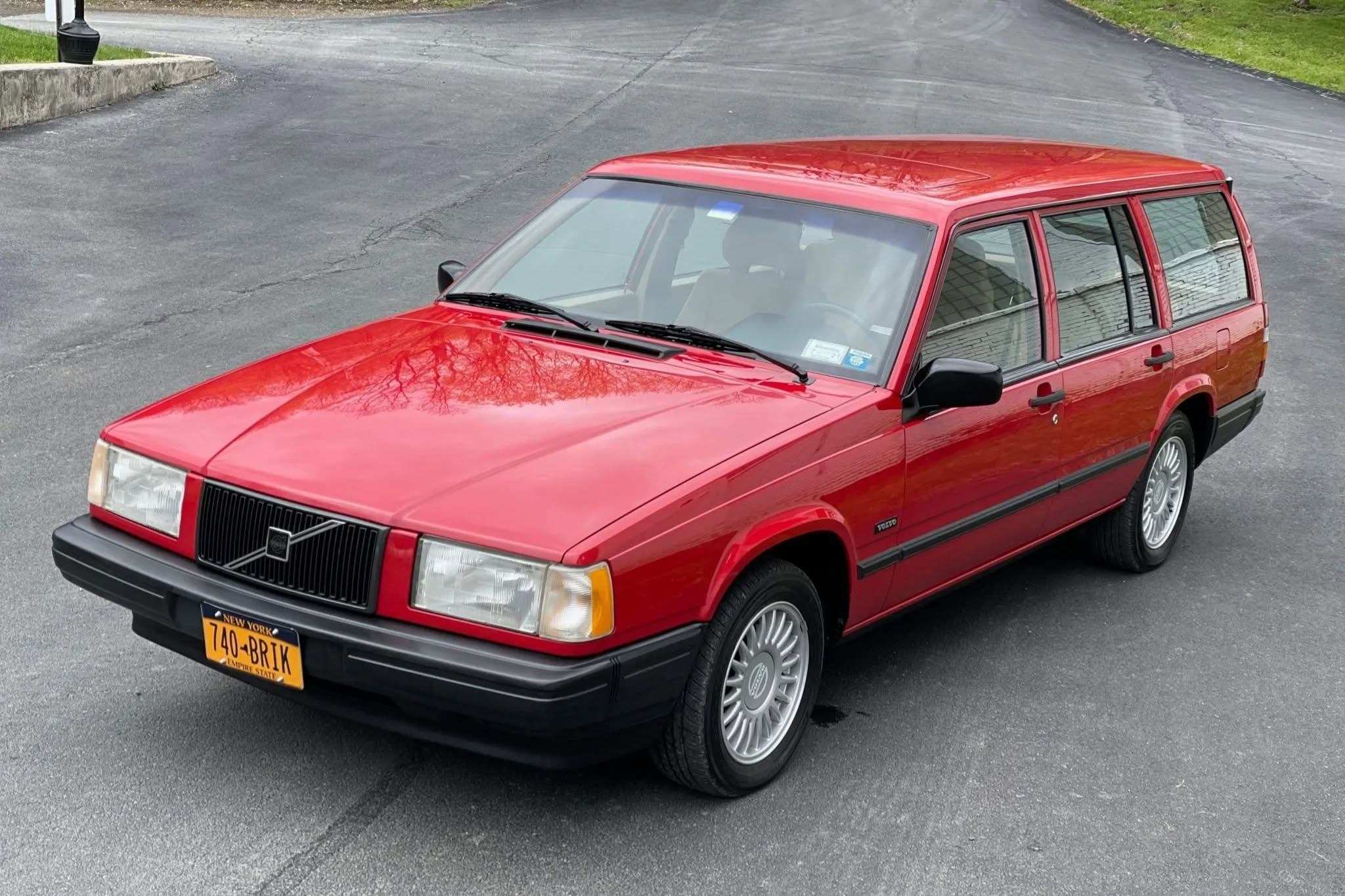 Motorculture names the 30 coolest most popular cars from the 1980s