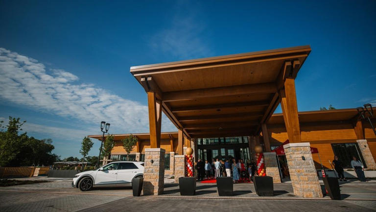 Kalamazoo Country Club celebrates grand opening of expanded amenities ...