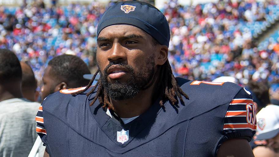 Bears left tackle pecking order reveals 2 early surprises at minicamp