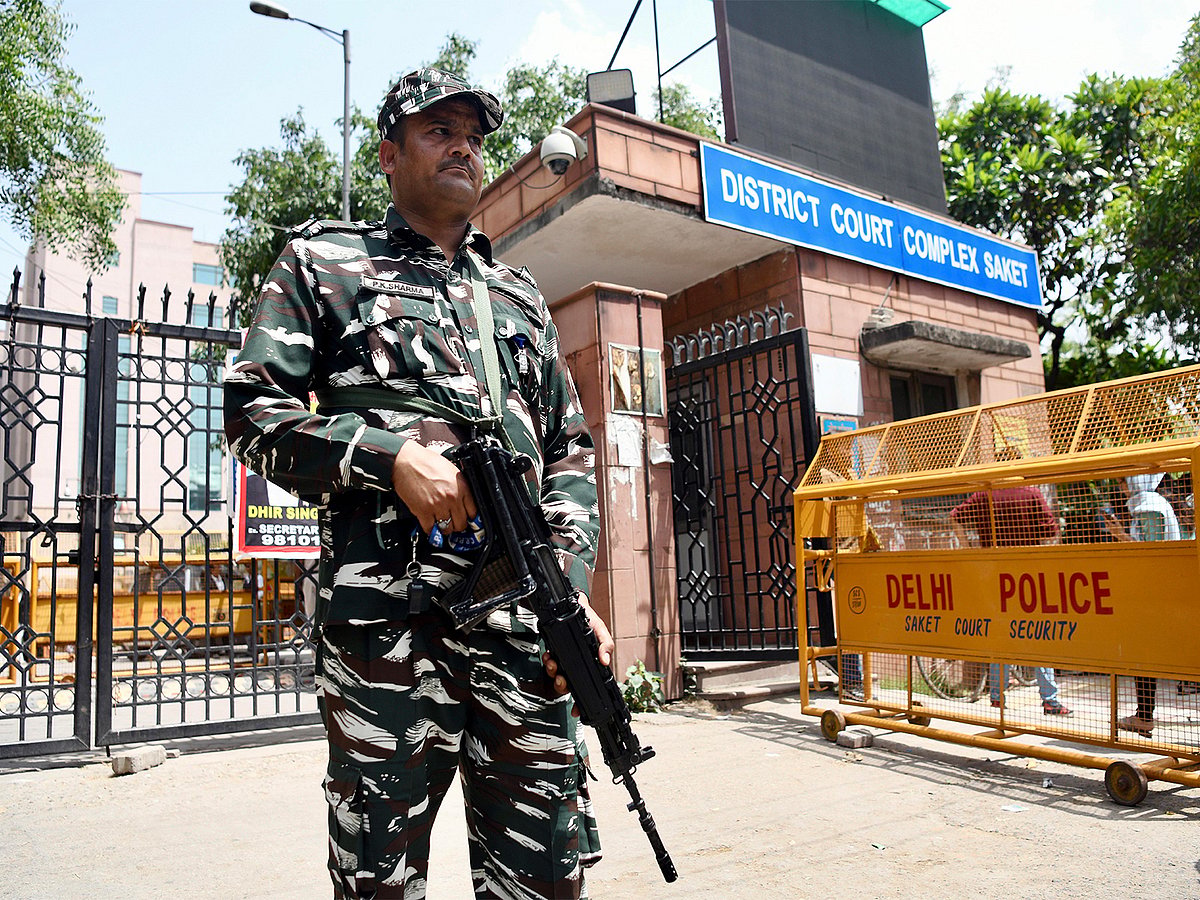 YouTuber Dhruv Rathee faces legal trouble as court demands action taken ...