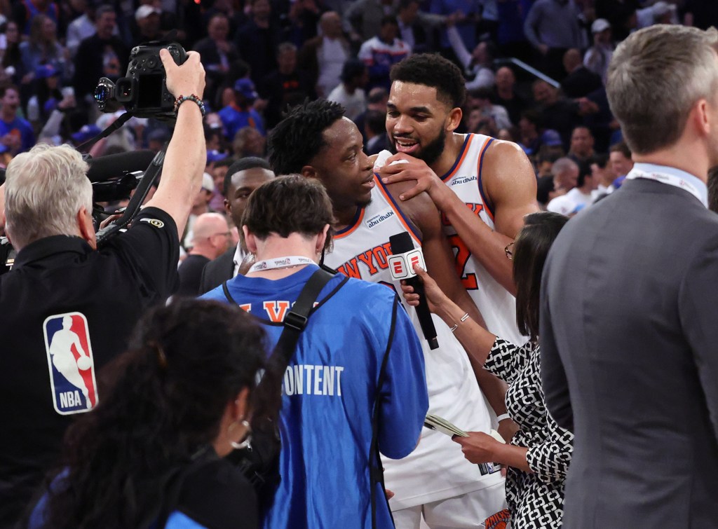Larry David told John McEnroe 'let's get outta here' as Knicks trailed ...
